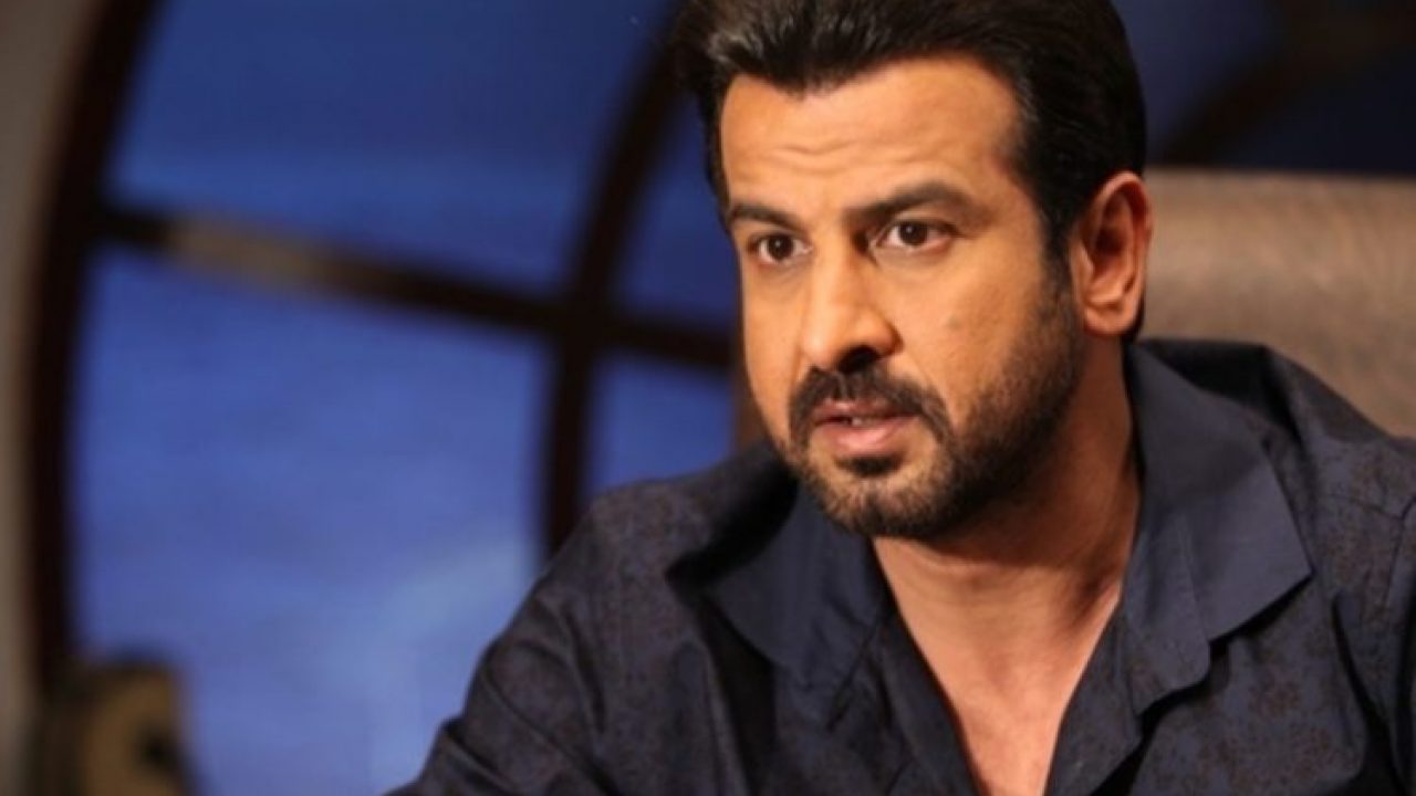 Quarantine fun: Ronit Bose Roy brings out the 'musician' in him